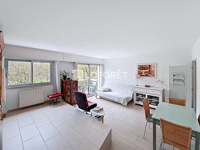 Appartement à vendre - Cachan, Centre-ville - 3 pièces - 2 chambres