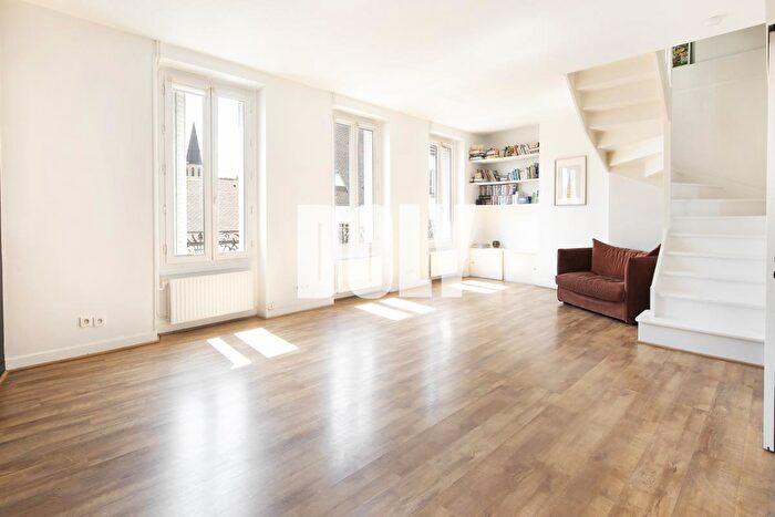 Rueil-Malmaison, Coeur de Ville : Appartement 3 pièces à vendre