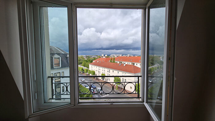 Rueil-Malmaison, Coeur de Ville - Appartement 2 pièces à louer