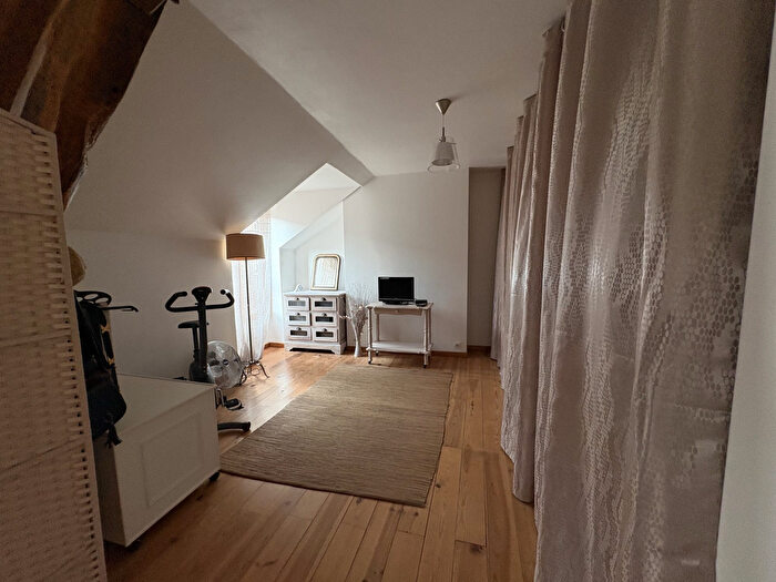 Villeneuve-l'Archevêque : Maison 6 pièces à vendre