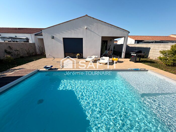 Saint-Jean-de-Liversay : Maison 4 pièces à vendre