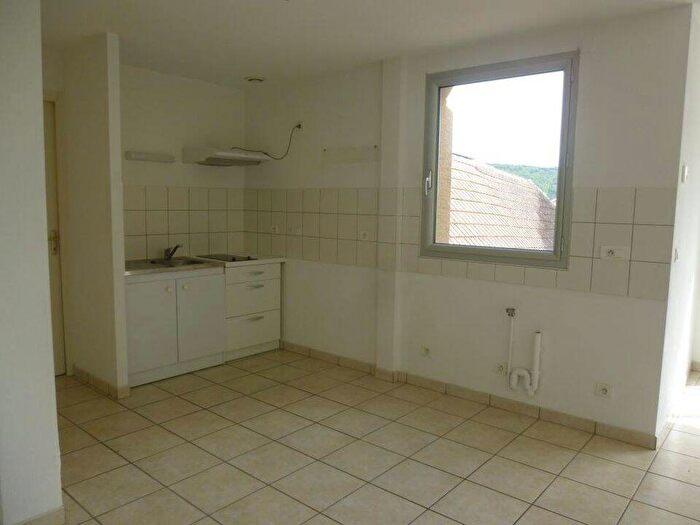 Appartement 3 pièces à louer à Lacapelle-Marival