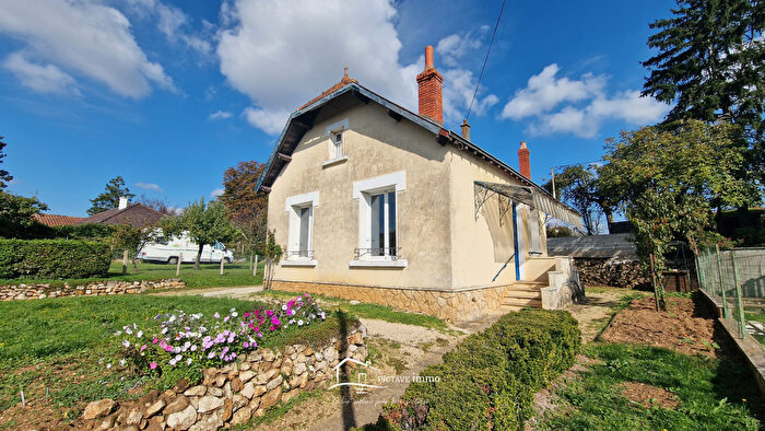 Maison à vendre - Lusignan - 5 pièces - 2 chambres