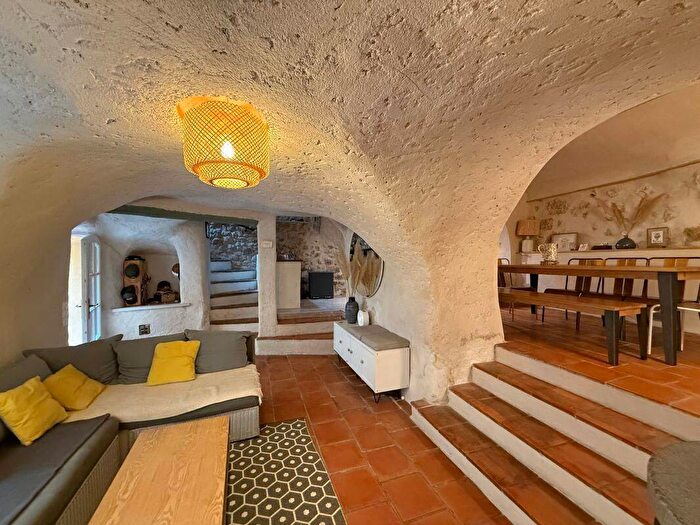 Maison 4 pièces à louer - Escaillon, Bouc-Bel-Air