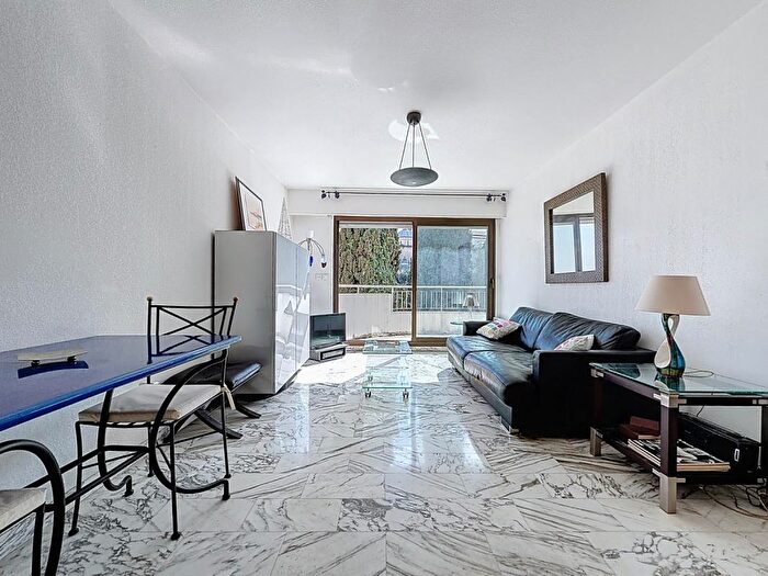 Appartement à vendre - Nice, Pasteur - 2 pièces - 1 chambre