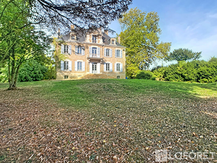 Senozan - Maison 9 pièces à vendre