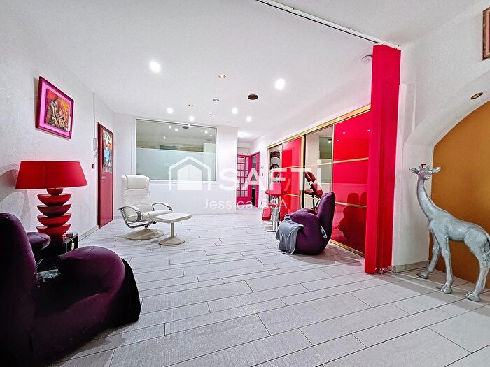 Appartement à vendre - Saint-Avold, Centre-ville, Felsberg, Route de DourdHal - 6 pièces - 1 chambre