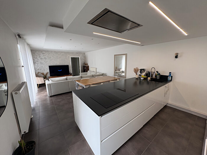 Strasbourg, Neuhof : Maison 4 pièces à vendre