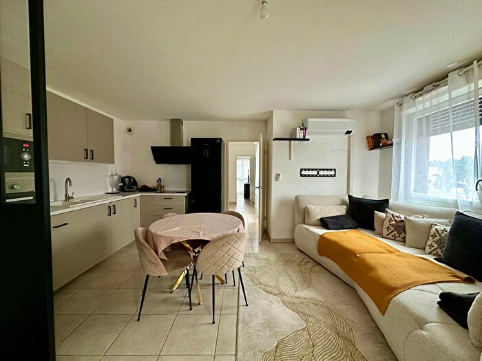 Appartement à vendre - Saint-Jean-de-Védas - 3 pièces - 2 chambres