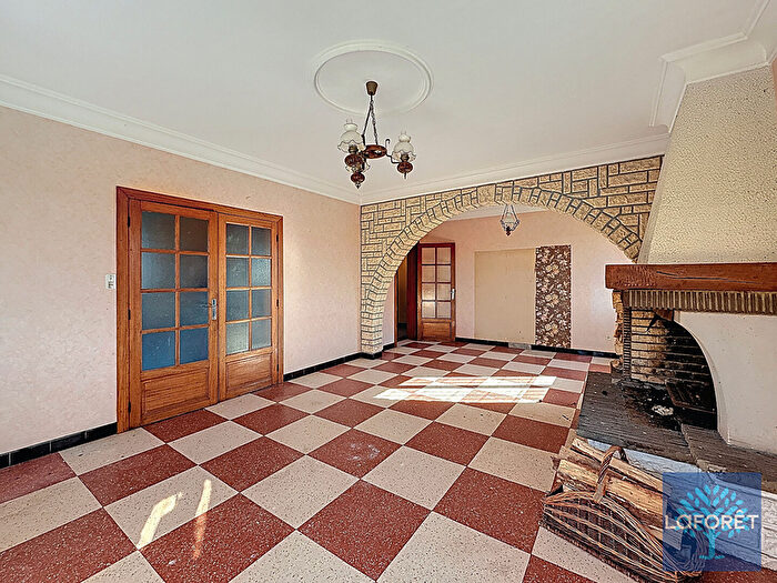 Saint-Amand-les-Eaux, Saubois, Moulin Blanc, La Bruyère : Maison 8 pièces à vendre