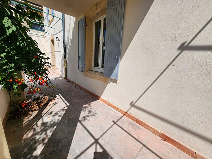 Appartement à louer - Châteauneuf-de-Gadagne - 2 pièces - 1 chambre