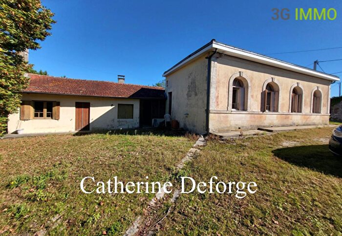 Maison à vendre - Donnezac - 10 pièces - 3 chambres