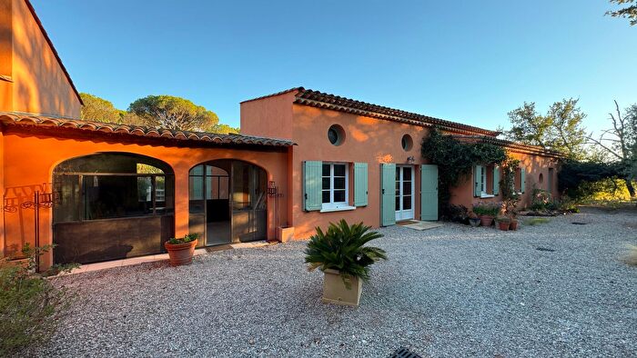 Maison à vendre - Vidauban - 7 pièces - 3 chambres