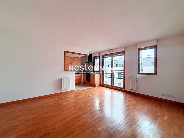 Appartement 2 pièces à Saint-Cyr-l'École, Centre-ville, à louer