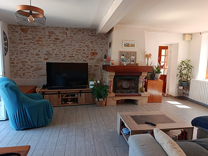Maison 5 pièces à Villequiers, à vendre