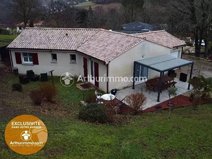 Maison à vendre - Neuvic - 4 pièces - 3 chambres