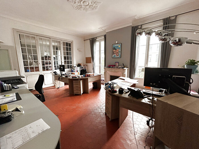 Appartement à vendre - Toulon, Haute-ville - 9 pièces - 5 chambres