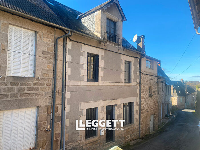 Maison à vendre - Treignac - 4 pièces - 4 chambres