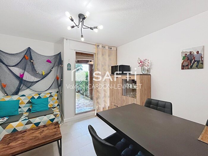 Appartement à vendre - Valras-Plage, Centre-ville, Port, Pêcheurs - 2 pièces - 1 chambre