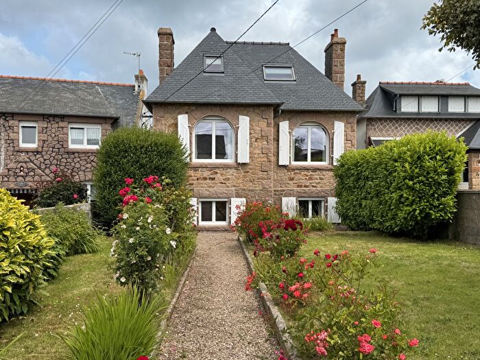 Maison à vendre - Perros-Guirec - 5 pièces - 3 chambres