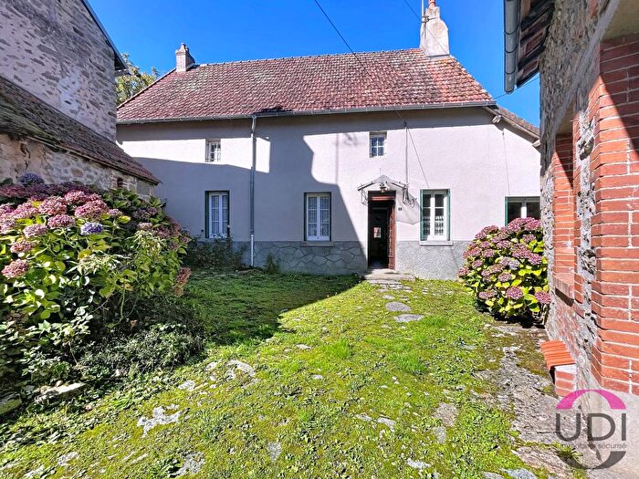 Maison à vendre - Bussière-Dunoise - 3 pièces - 2 chambres