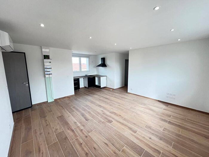 Appartement 4 pièces à Ambronay, à louer