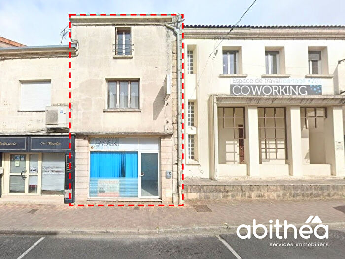 Maison à vendre - Coutras - 4 pièces - 3 chambres