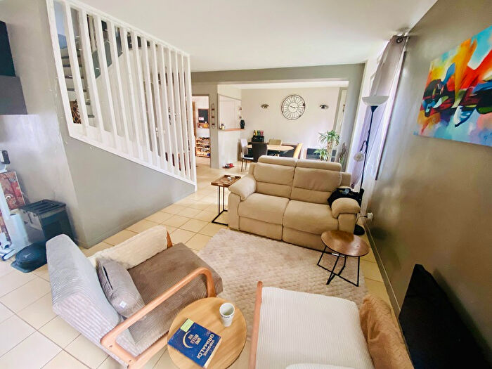 Maison à vendre - Croissy-Beaubourg - 5 pièces - 3 chambres