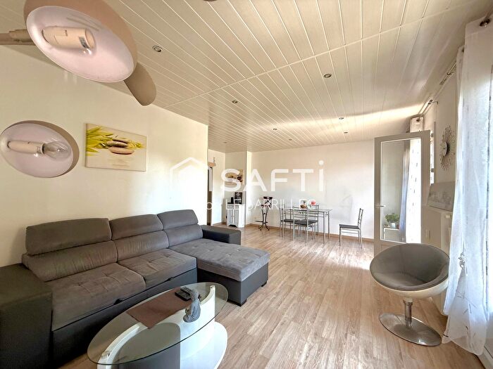 Appartement à vendre - Nîmes, Gare - 2 pièces - 1 chambre