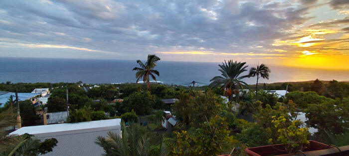 Appartement à vendre - Les Avirons, Centre-ville, Bois de Nèfles, Le Ruisseau - 2 pièces - 1 chambre