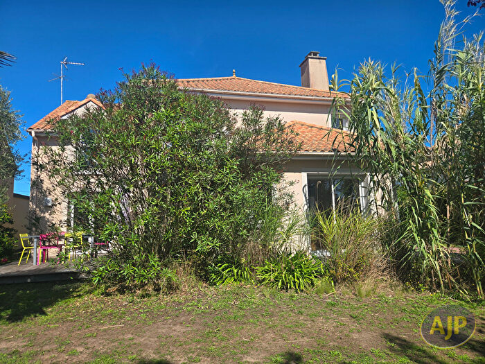 Maison à vendre - Saint-Nazaire, Saint-Marc - 7 pièces - 6 chambres