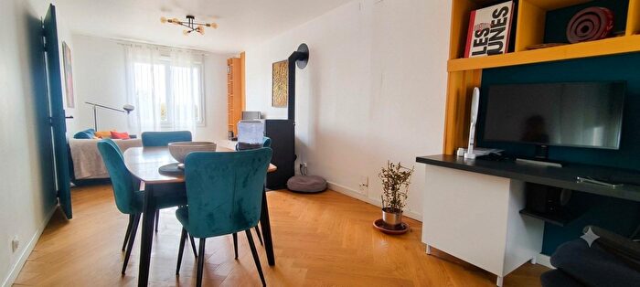 Maison 5 pièces à Courant, à vendre