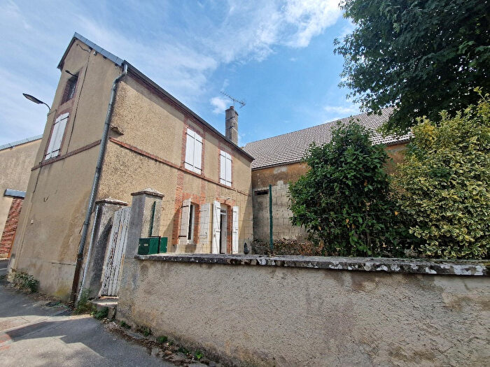 Barbonne-Fayel : Maison 4 pièces à louer