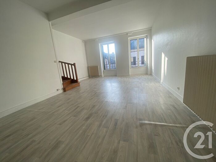 Appartement à louer - Nemours, Centre-ville - 4 pièces - 3 chambres