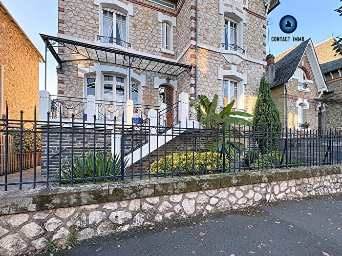 Maison à vendre - Brive-la-Gaillarde - 8 pièces - 6 chambres