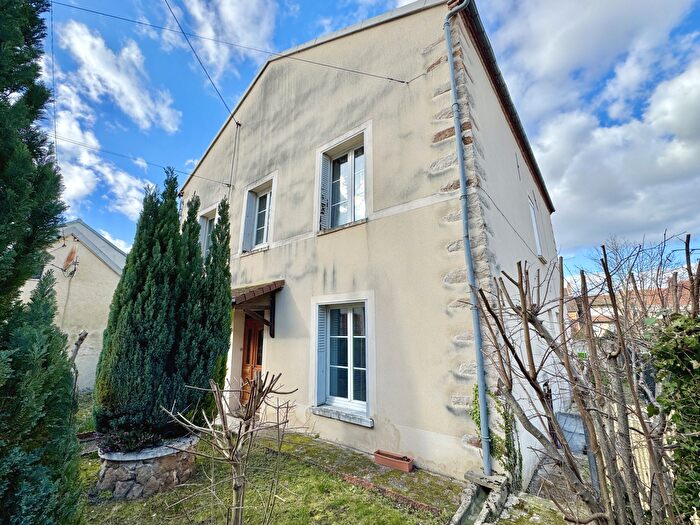 Maison à vendre - Romilly-sur-Seine, Centre-ville, Gare, Lion, Les Hauts Buissons - 7 pièces - 6 chambres