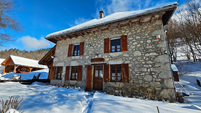 Maison à vendre - Saint-Pierre-dEntremont, Saint-Pierre-dEntremont Isère - 4 pièces - 3 chambres