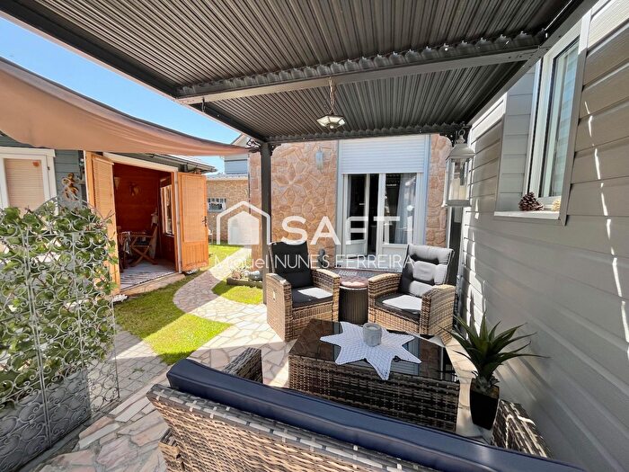Sotteville-lès-Rouen, Centre-ville, Marcel Lods, Victor Hugo - Maison 4 pièces à vendre