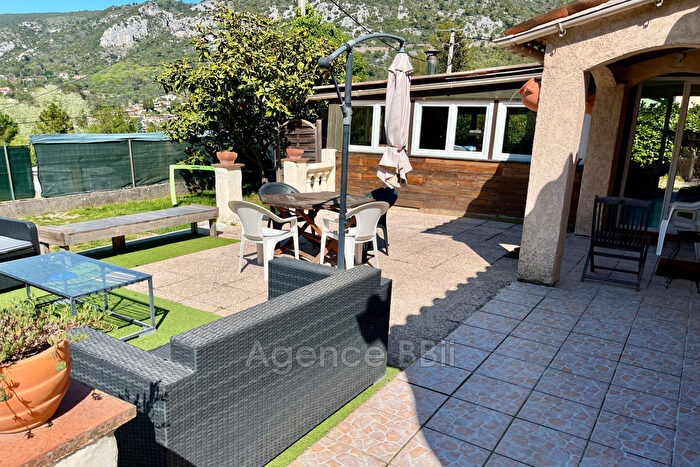 Maison 6 pièces à Tourrette-Levens, à vendre