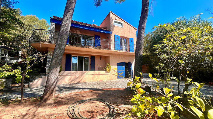 Maison 5 pièces à Saint-Raphaël, à vendre