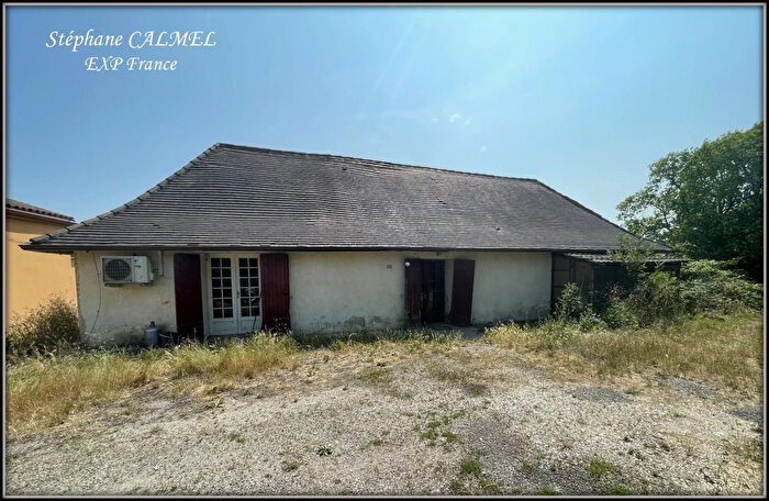Maison à vendre - Ribagnac - 5 pièces - 3 chambres
