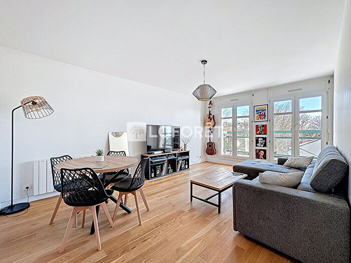 Appartement à louer - Le Plessis-Robinson, Malabry - 2 pièces - 1 chambre