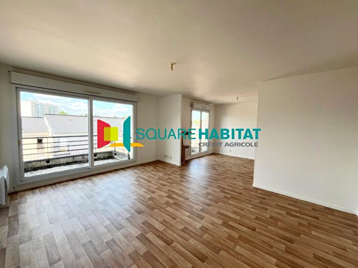 Appartement à louer - Nevers, Centre-ville - 4 pièces - 2 chambres