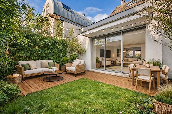 Maison à vendre - Viroflay, Aulnettes, Forêt Domaniale de Fausses-Reposes - 6 pièces - 4 chambres