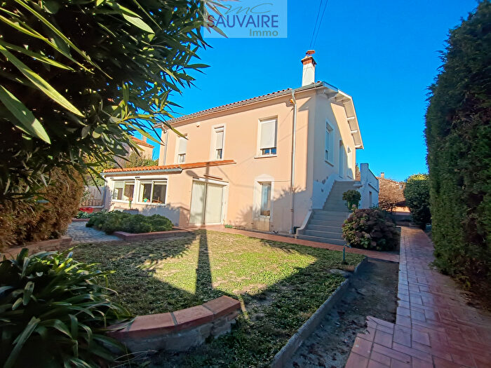 Maisons à vendre et appartements à louer - 1