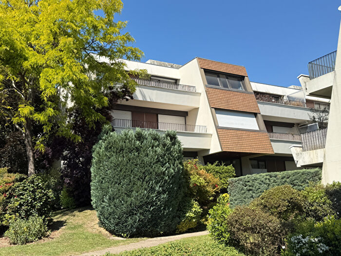 Villennes-sur-Seine : Appartement 4 pièces à vendre
