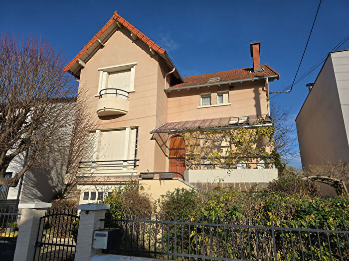 Maison à vendre - Vichy - 4 pièces - 3 chambres