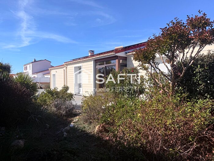 Maison 5 pièces à vendre à Saint-Hilaire-la-Forêt