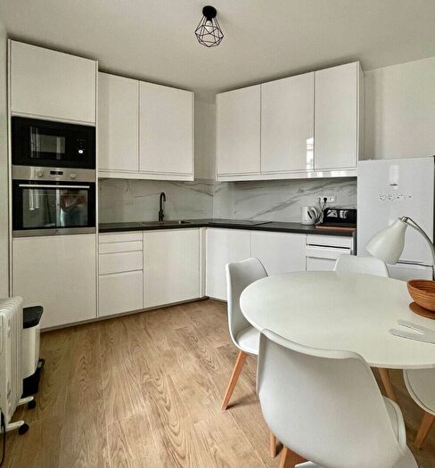 Porte Dauphine, Paris 16ème arrondissement : Appartement 1 pièce à louer