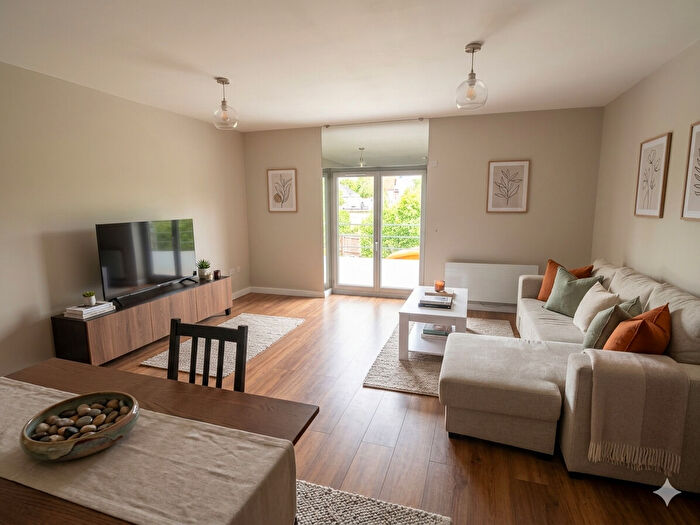 Appartement 2 pièces à Saint-Cyr-sur-Loire, Chanterie, à vendre